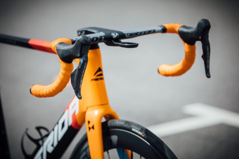 MERIDAリアクト2021モデルのスペックとインプレ | 空力が向上した第4世代のエアロロード | INNERTOP - インナートップ