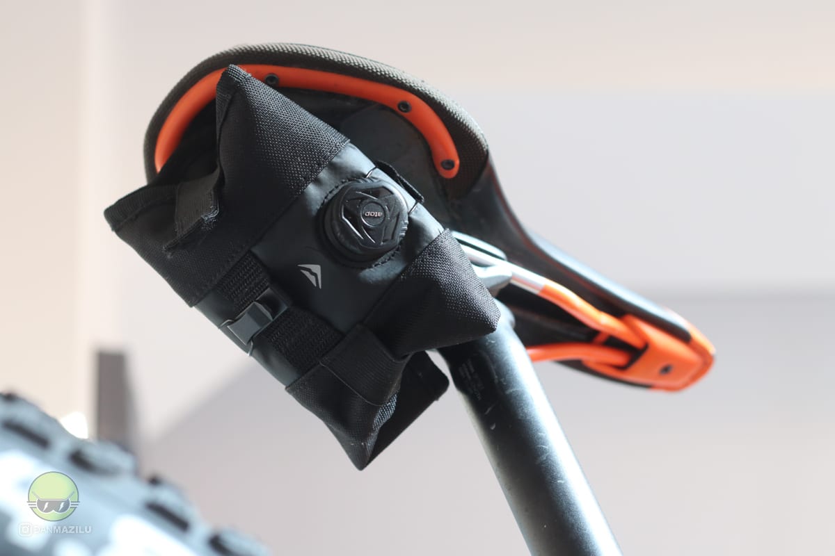 BOAシステムが付いたサドルバッグ?MERIDA(メリダ) DIAL BAG(ダイアルバッグ) | INNERTOP - インナートップ